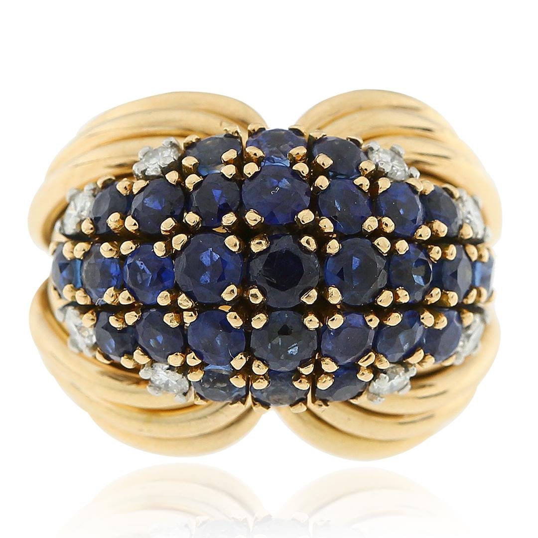 WHAT DEFINES RETRO JEWELLERY?